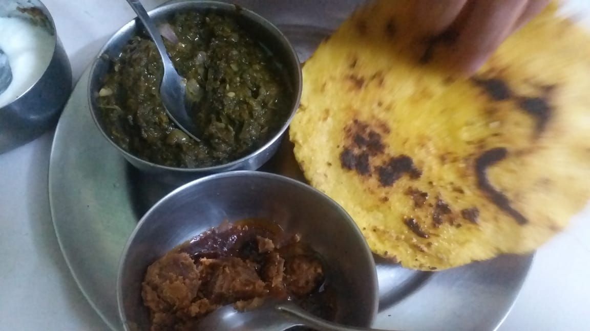 Maaki ki Roti Sarson ka saag and gur ki shakar - Samsung Members