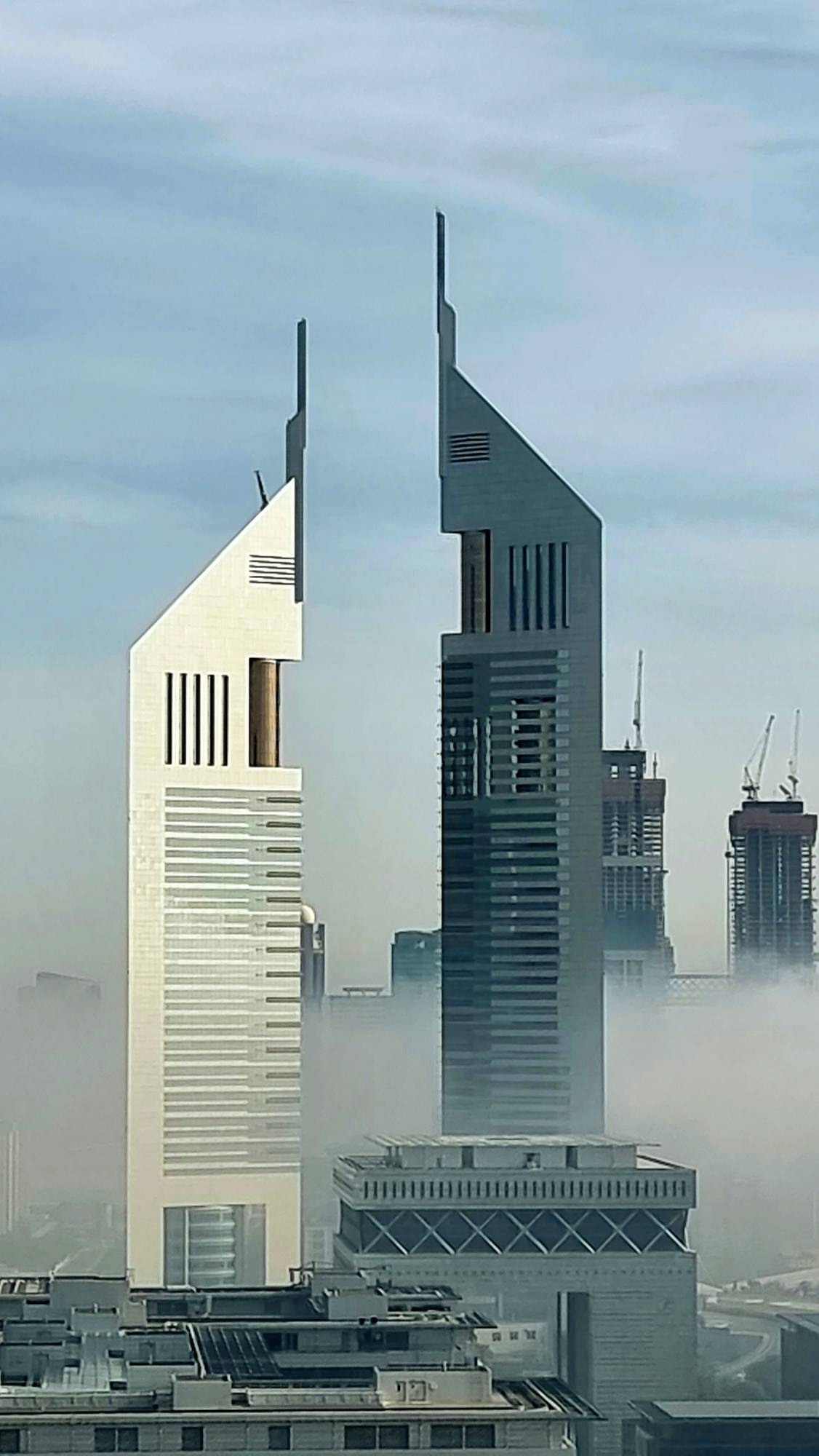 Emirates Towers , S21Ultra - Samsung Members