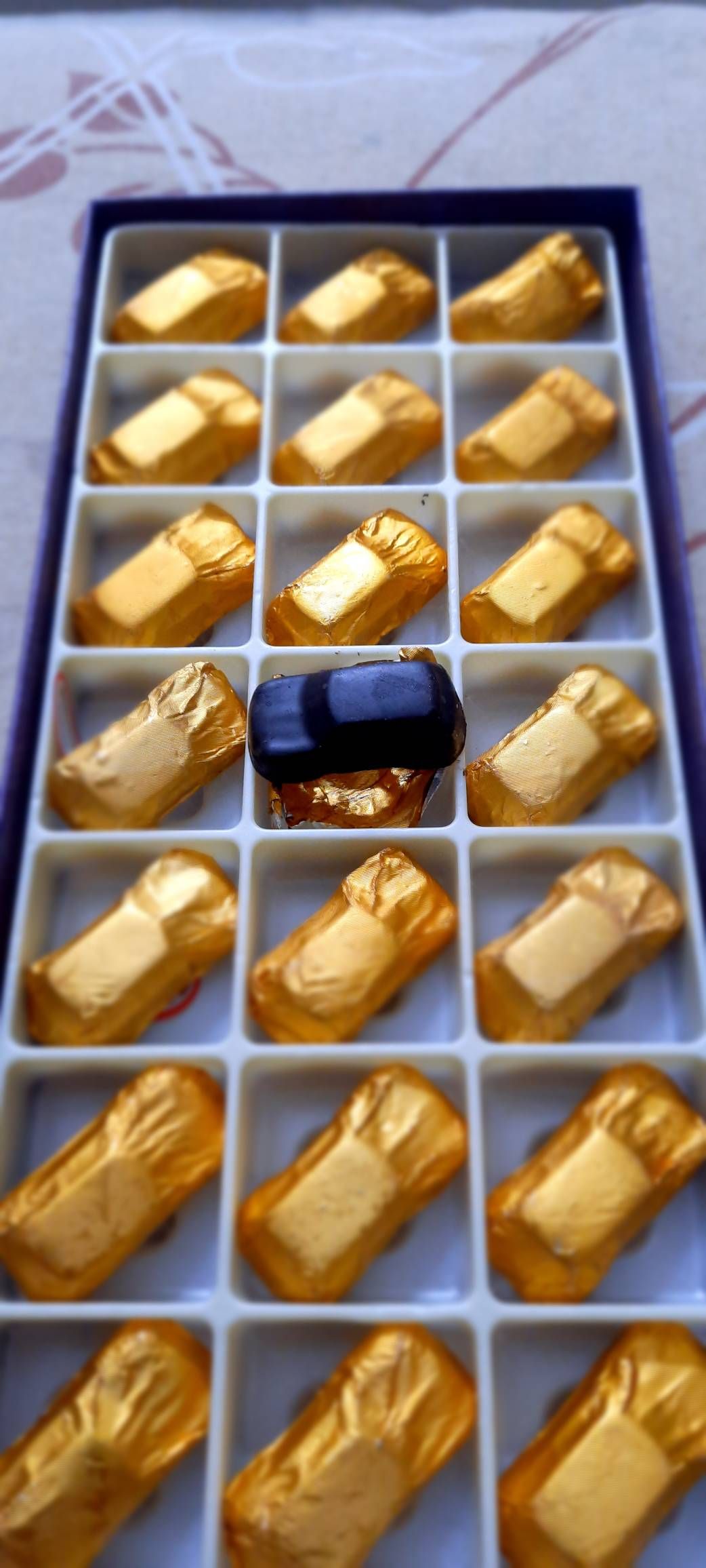 Car Shaped Chocolate - Samsung Members