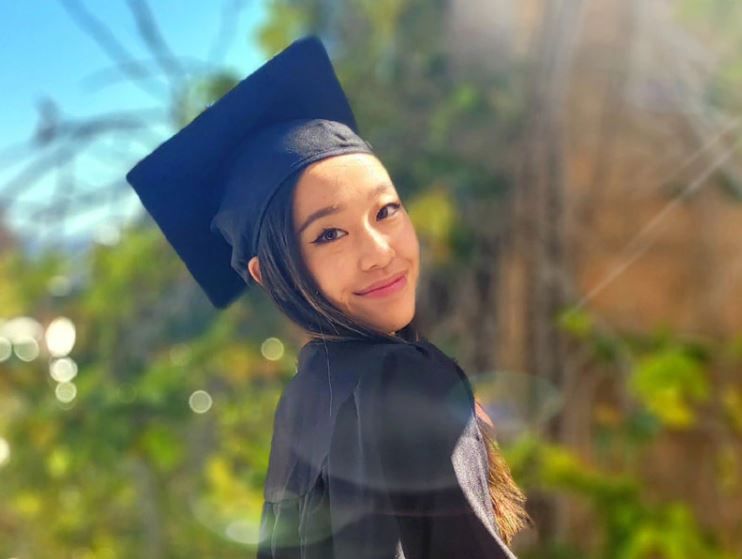 Take your graduation photos #withGalaxy - Samsung Members