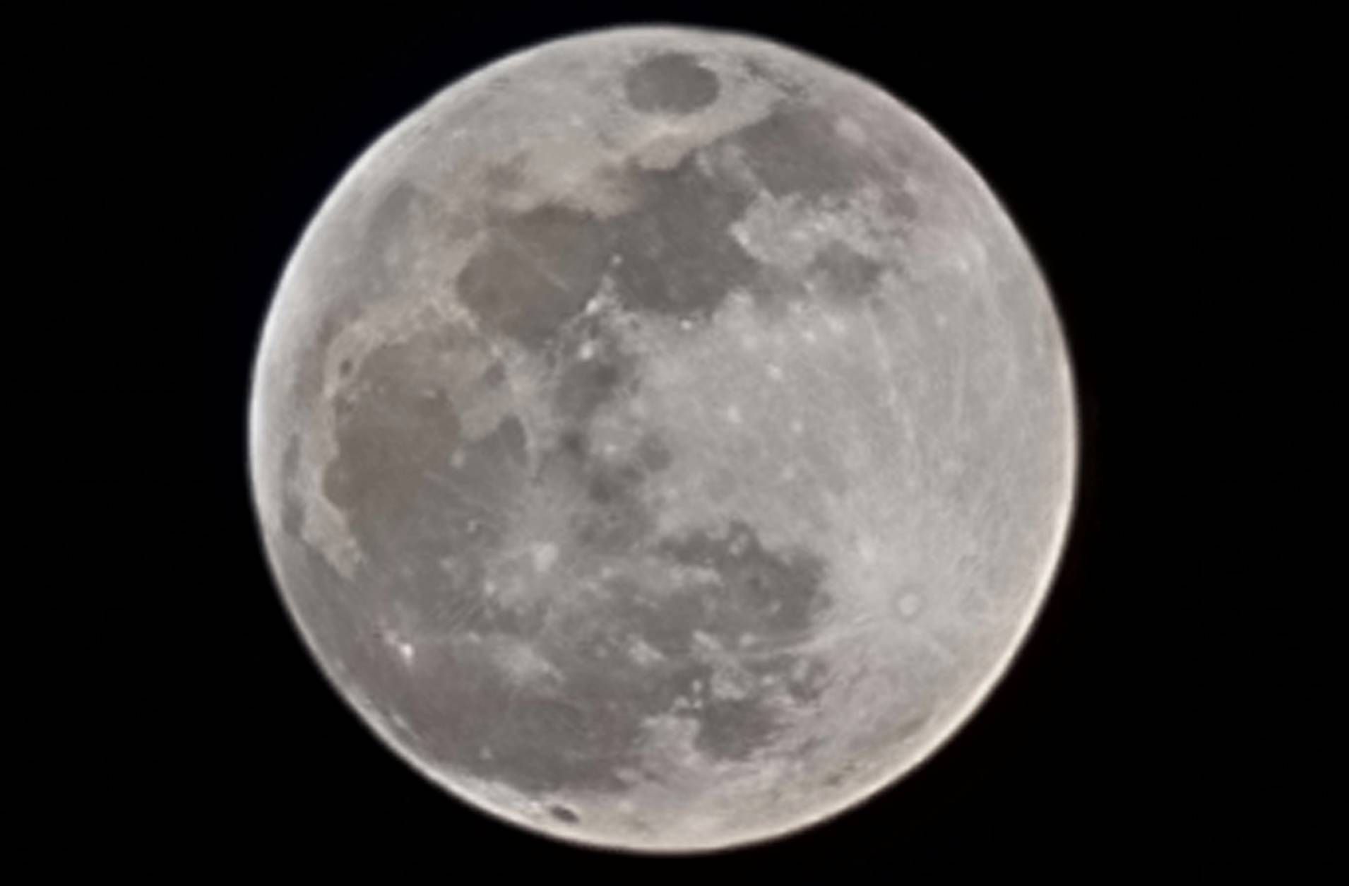 Blessed Full moon by s 21 ultra - Samsung Members