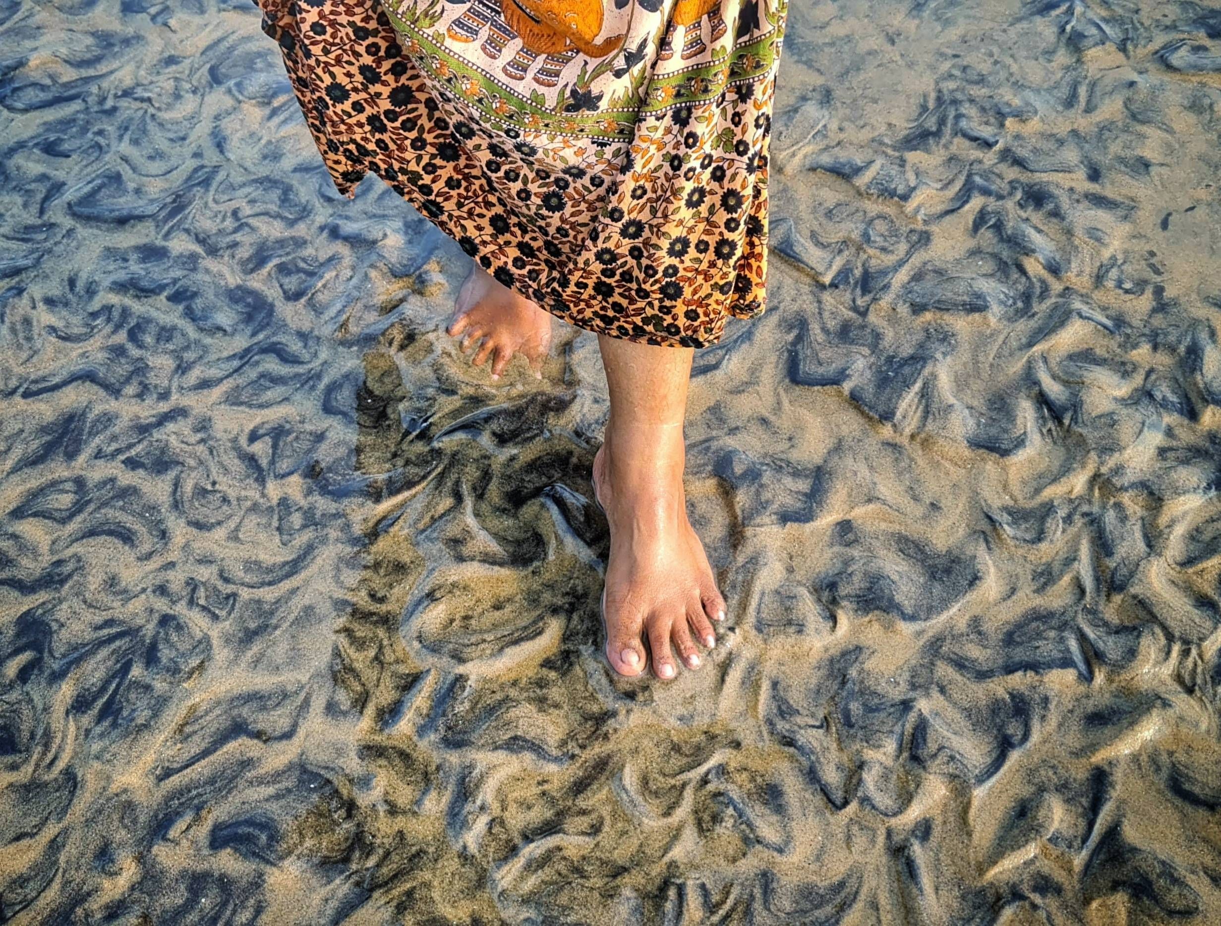 Grounded Feet - Samsung Members