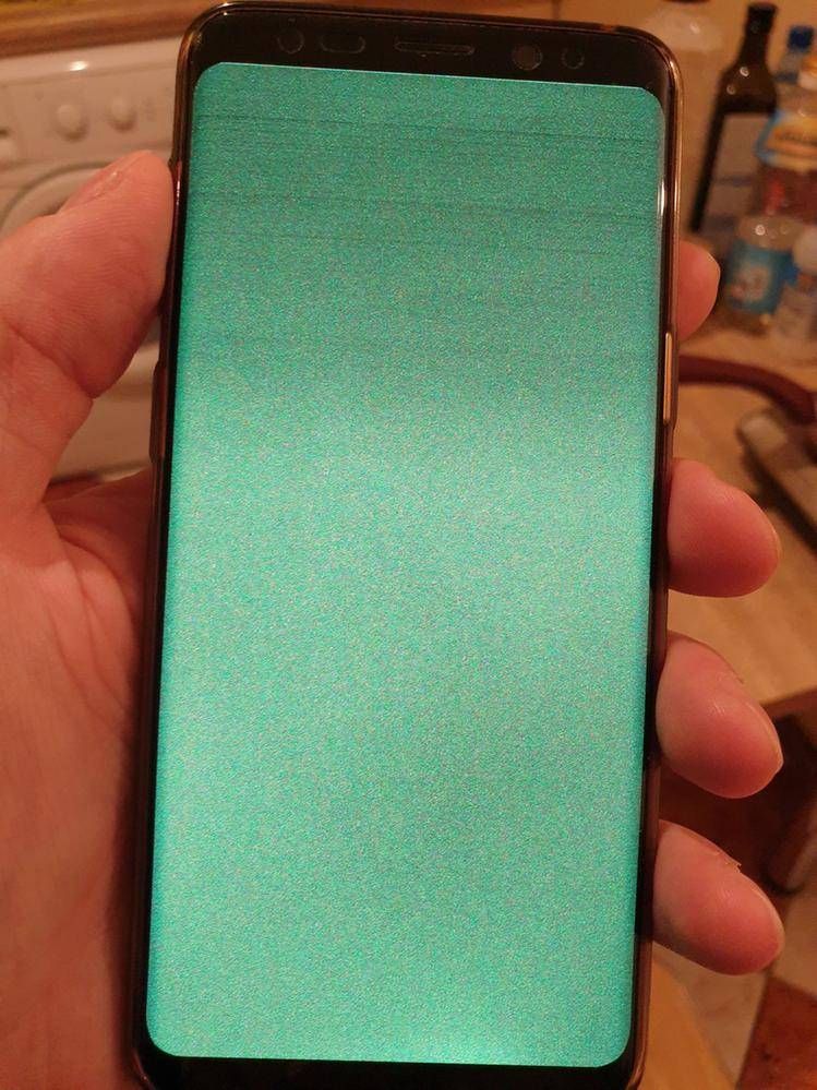 Weird Screen issue/BLACK CRUSH - Samsung Members