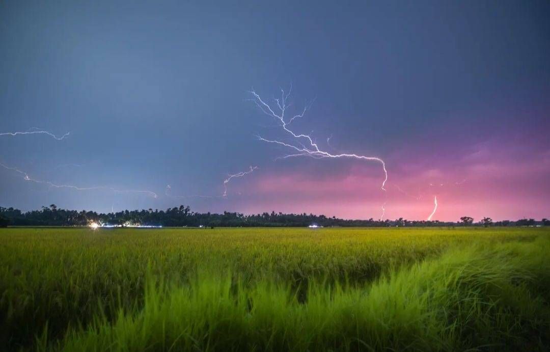 Real ultra photos 📸 🌧💧Barish night 🌙 - Samsung Members