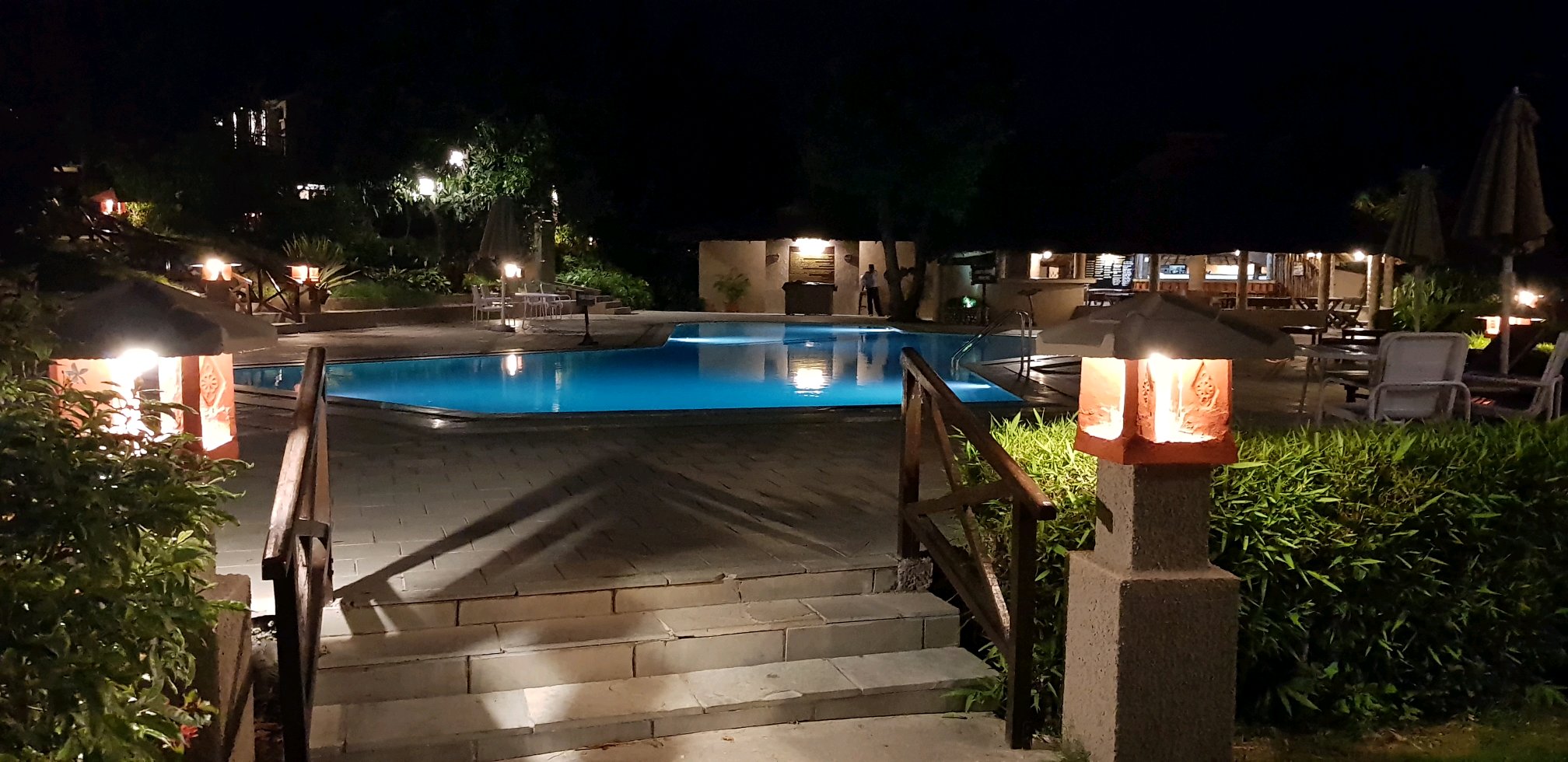Pool View @Night - Samsung Members