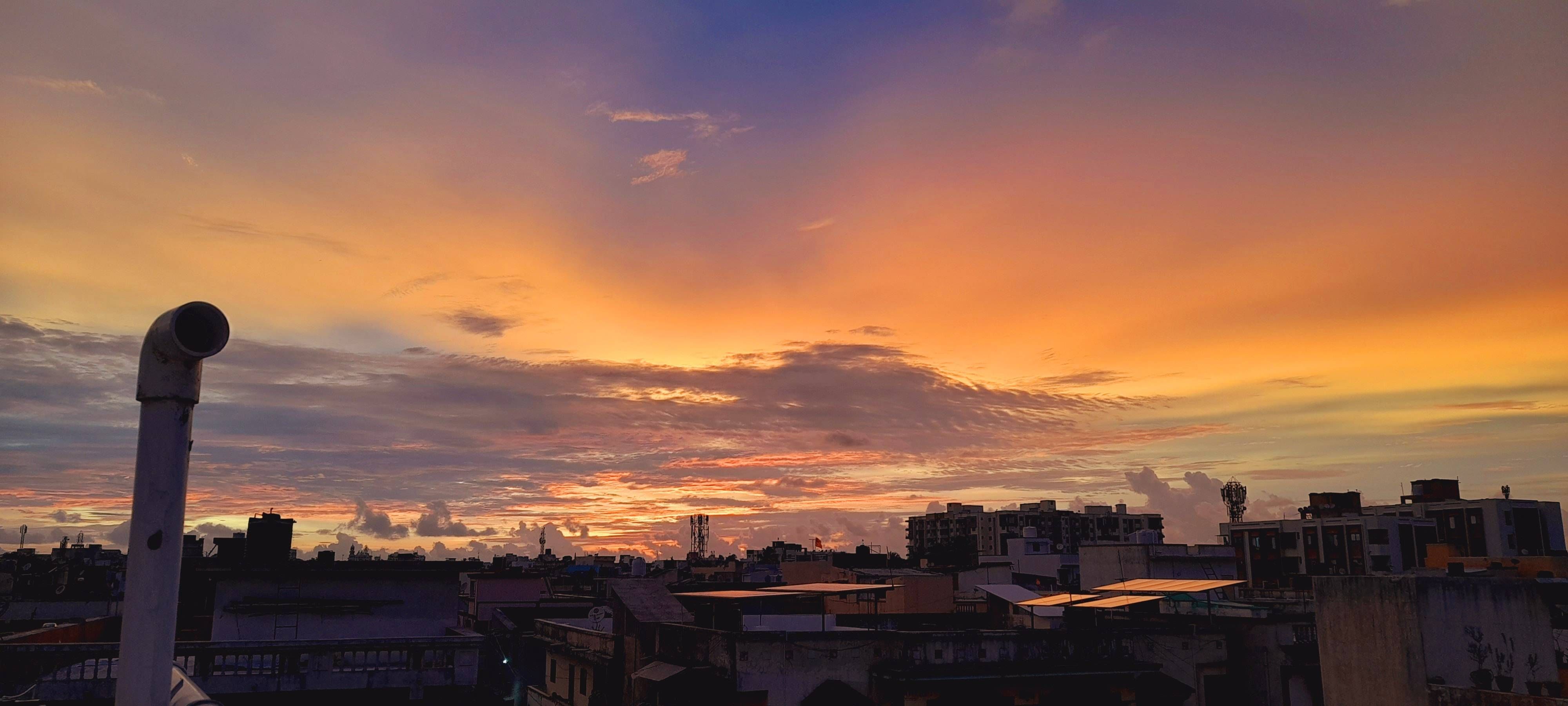 Incoming monsoon 🤍 - Samsung Members