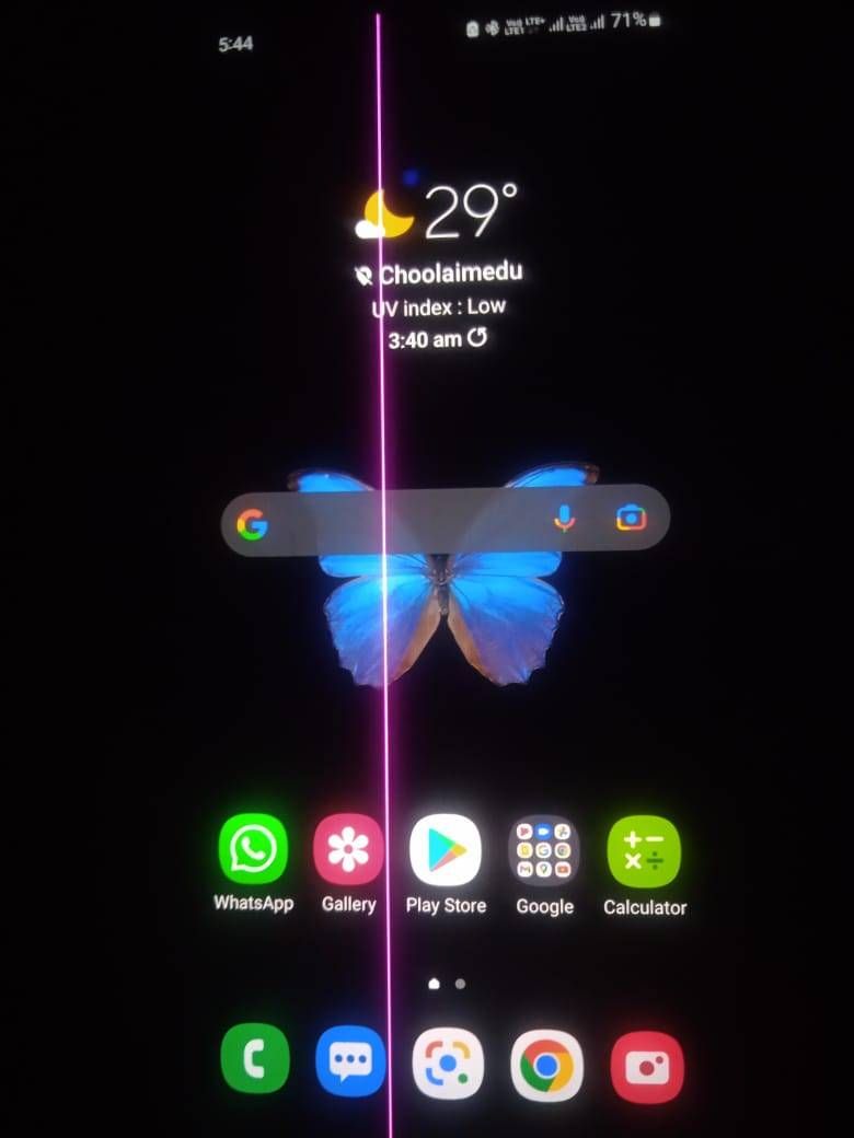 Screen pink line issue - Samsung Members