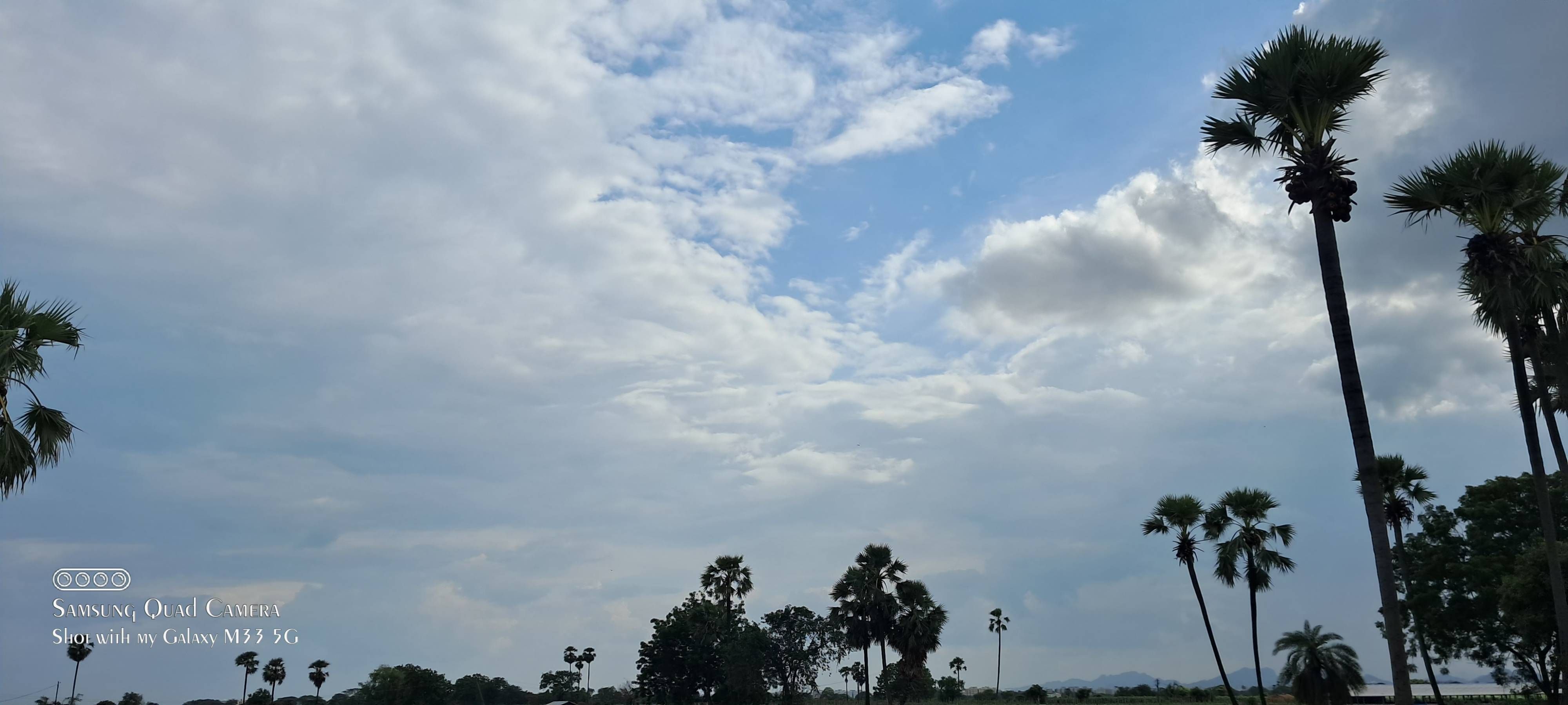 Magnificent noon clouds - Samsung Members
