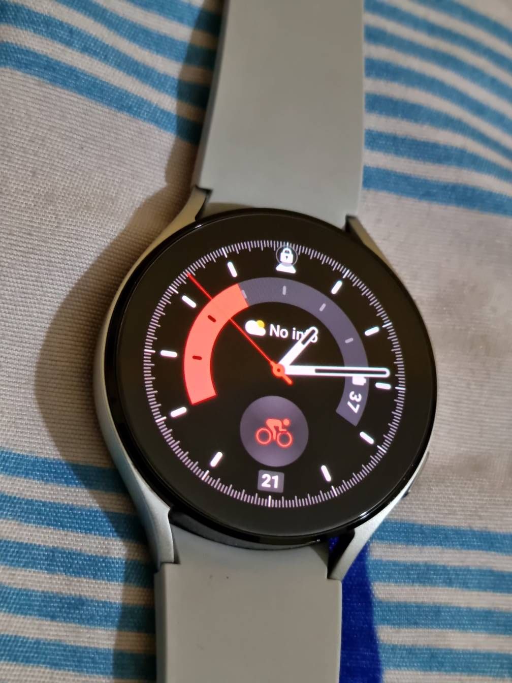 watch 5 faces available for watch 4 - Samsung Members