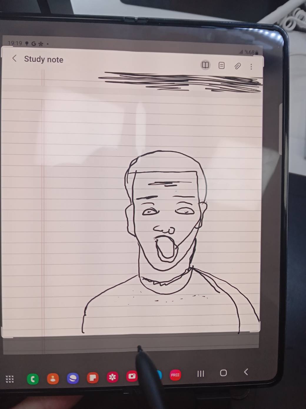 Kardeşimin zflop 4 den çizdiği resimler(boyamasına... - Samsung Members