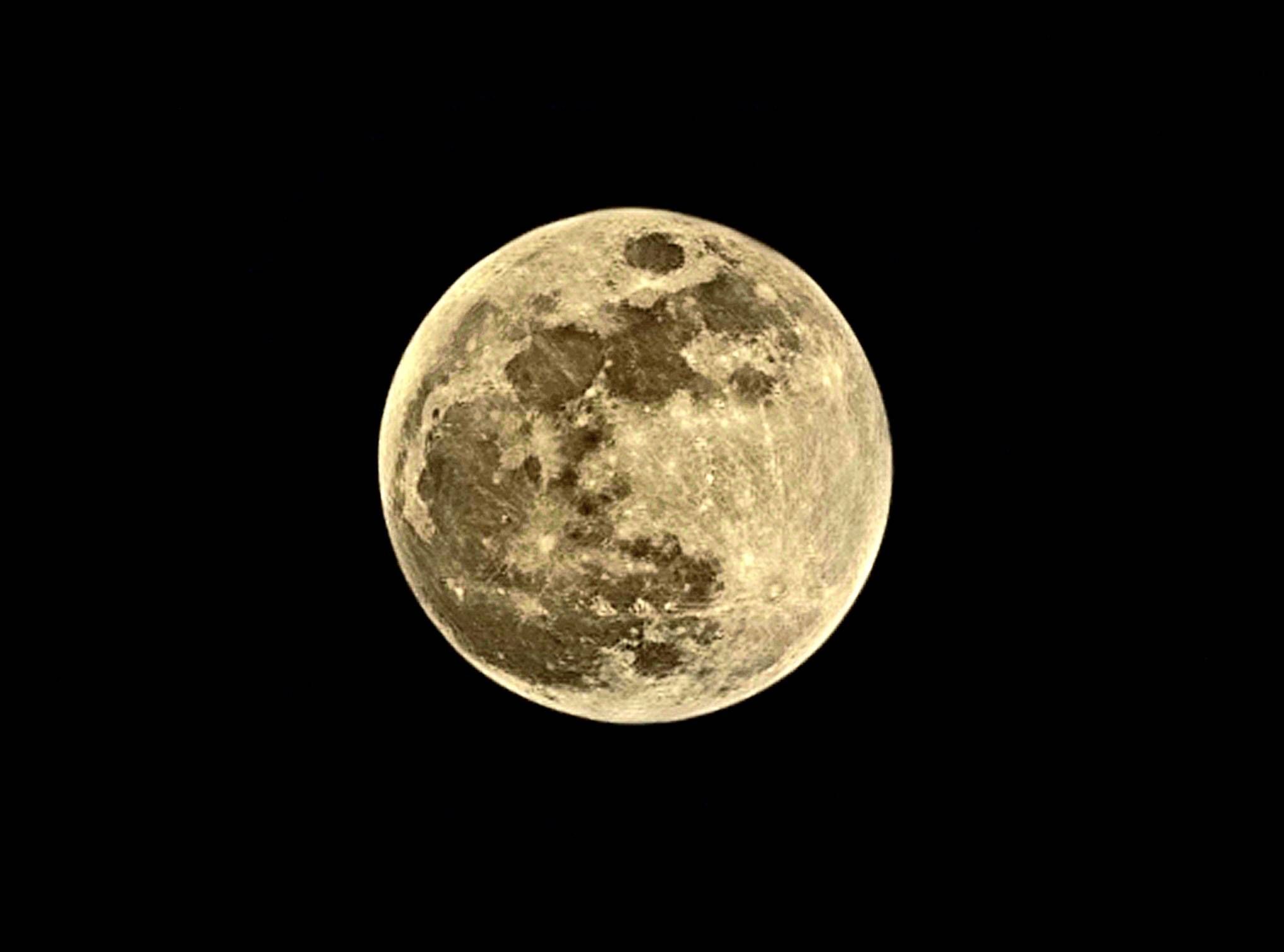 Amazing moon shot taken from s21fe - Samsung Members