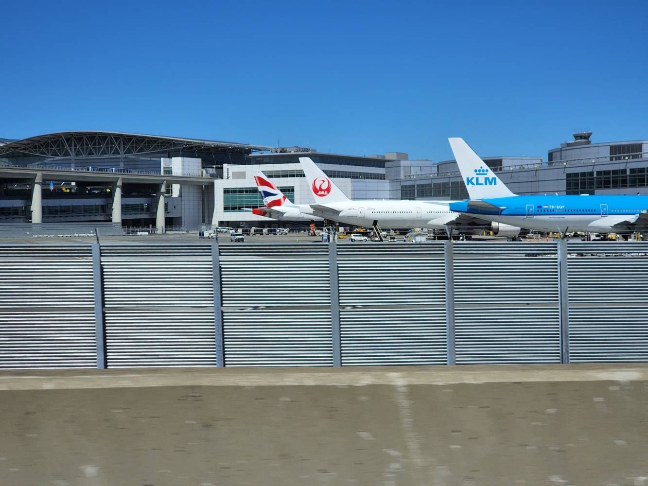 Love plane spotting with Galaxy S22 Ultra - Samsung Members