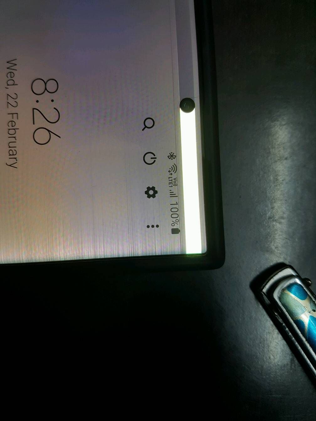 S22U 1 year old, Green lines on display - Samsung Members