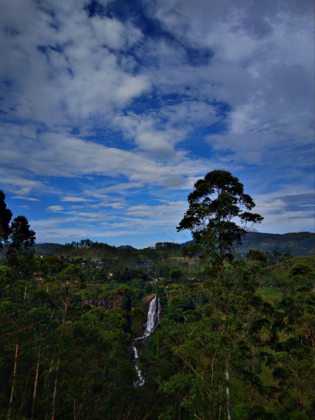 Waterfall 💙 📸 short by M02s - Samsung Members