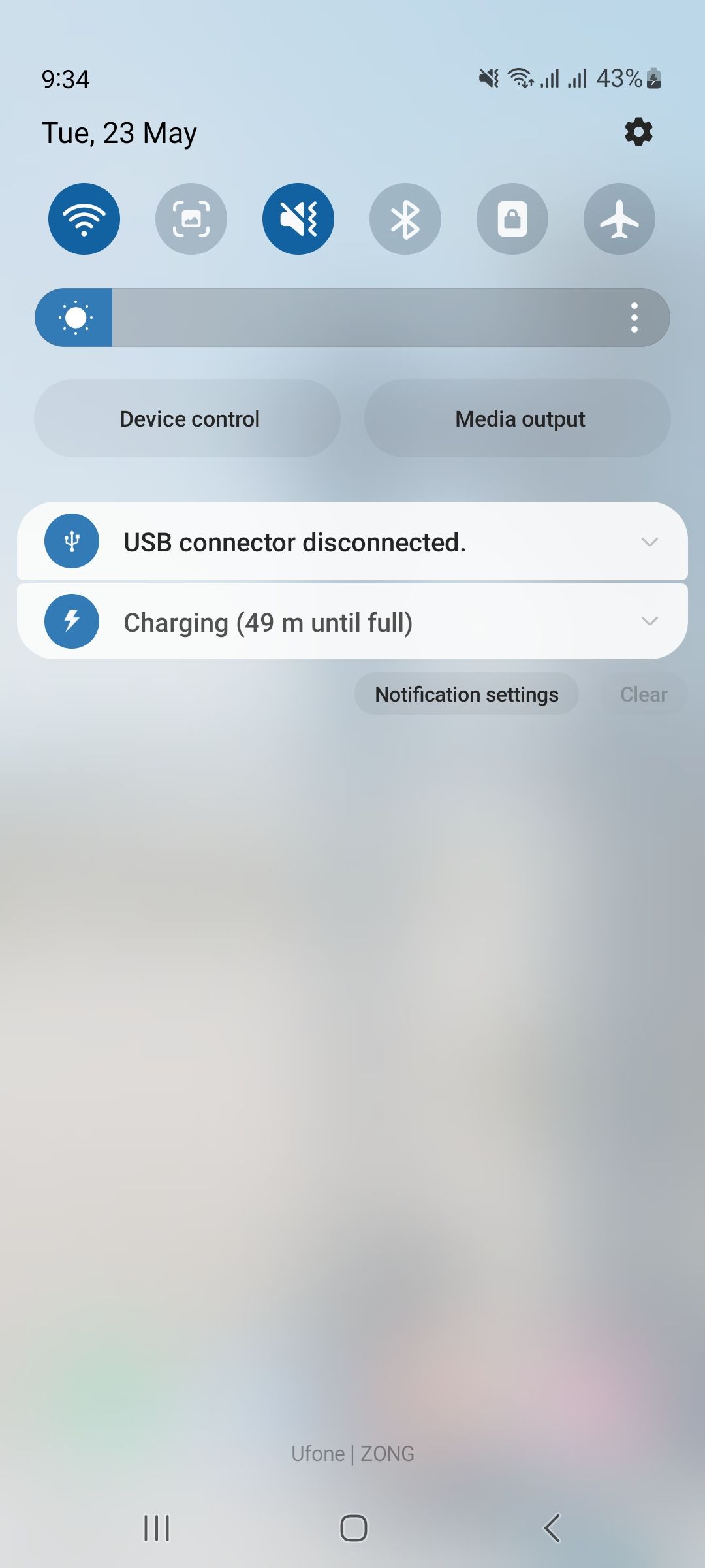 Usb connect disconnect icon on notification bar - Samsung Members