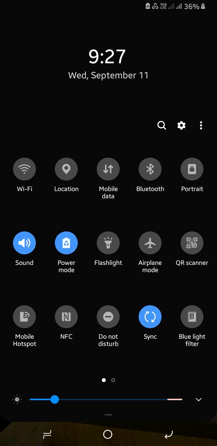 Solved: Weird status bar icon - Samsung Members