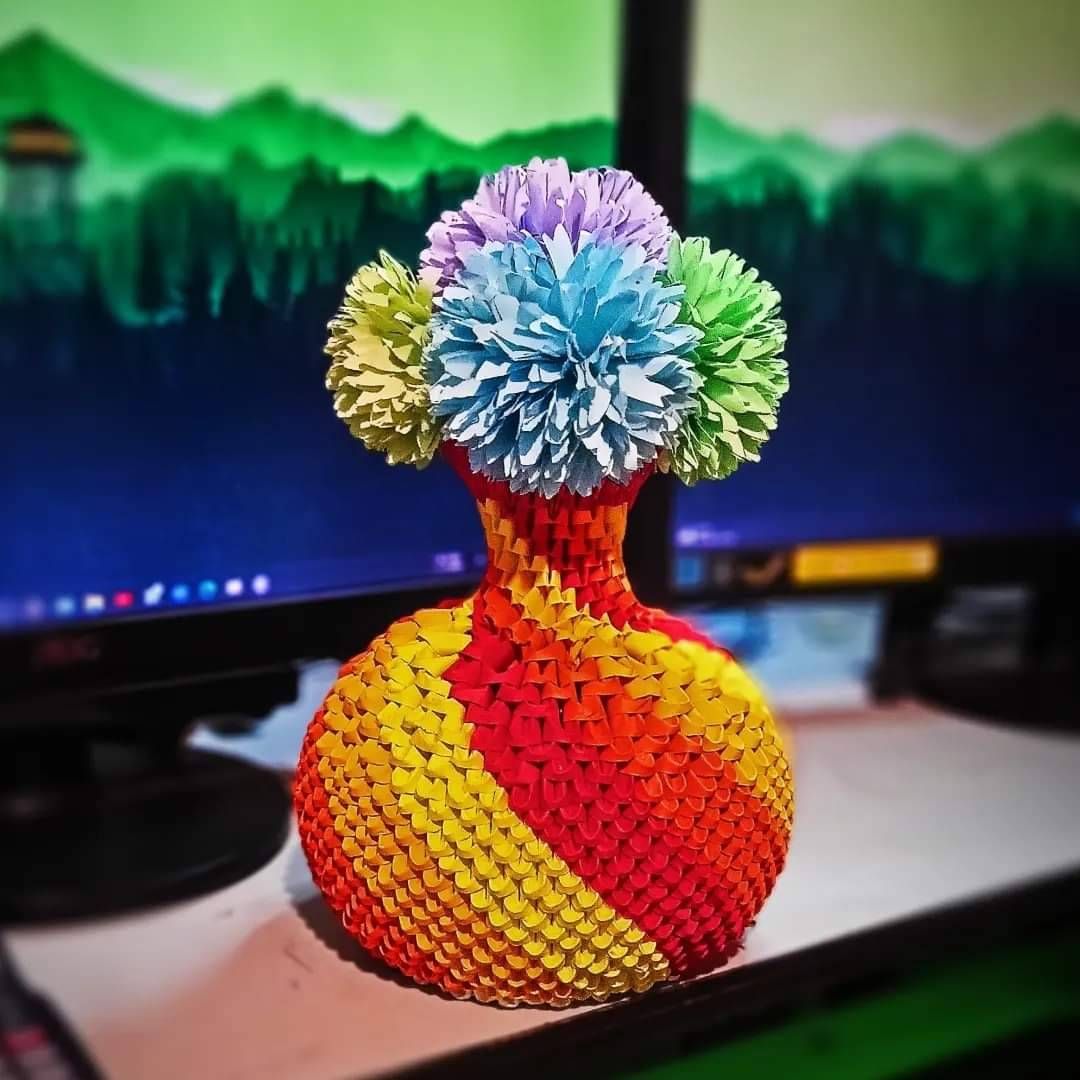 3D Origami Flower Vase 🌷 (Color A4) - Samsung Members