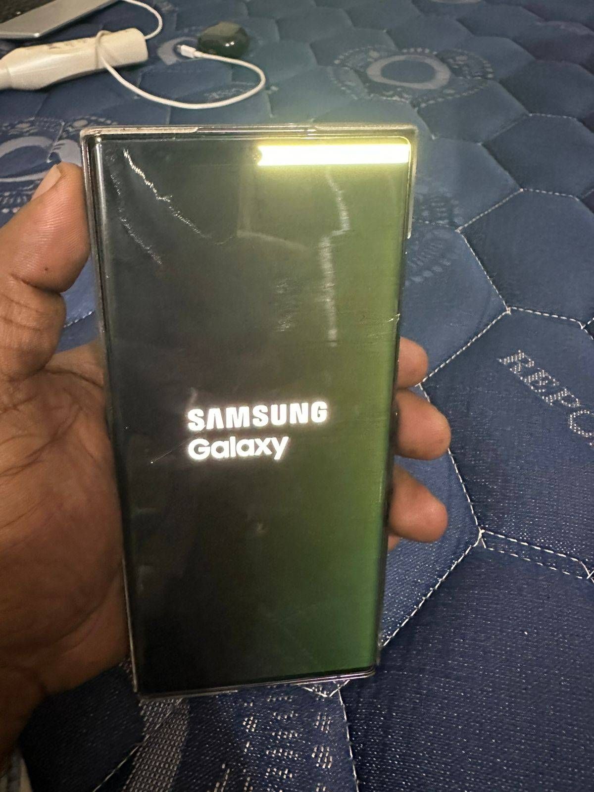 Solved: My phone S22 ultra is getting lines on screen - Samsung Members