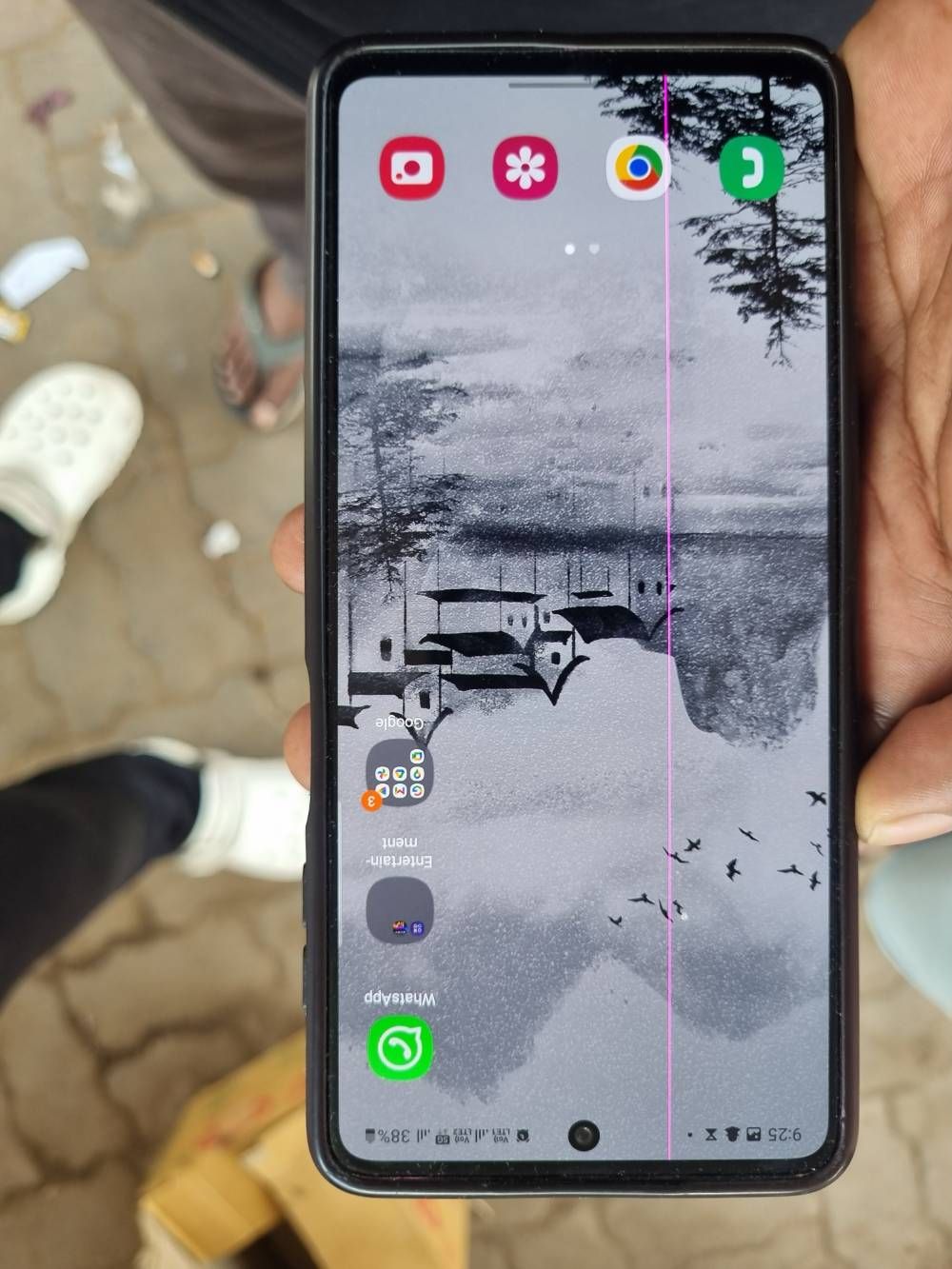 Pink line issue - Samsung Members