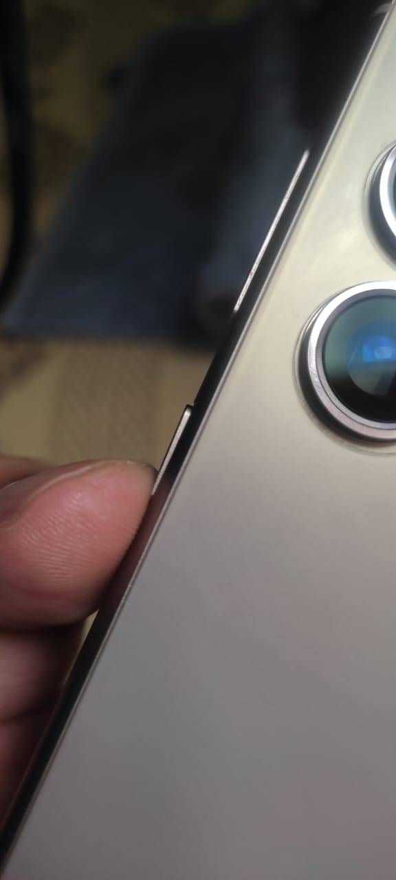 S24 Ultra Power Button - Samsung Members