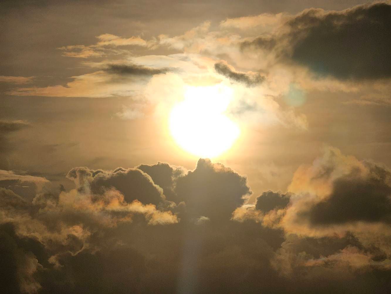 Gloomy turned into bright (S23 Ultra) #sky #sunny ... - Samsung Members