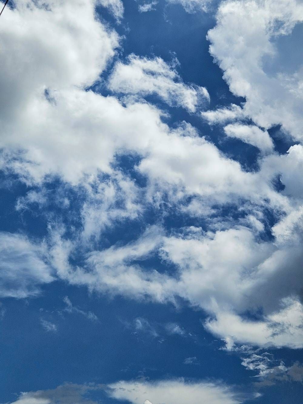 Skies & Clouds - 2x clicks #S23 - Samsung Members