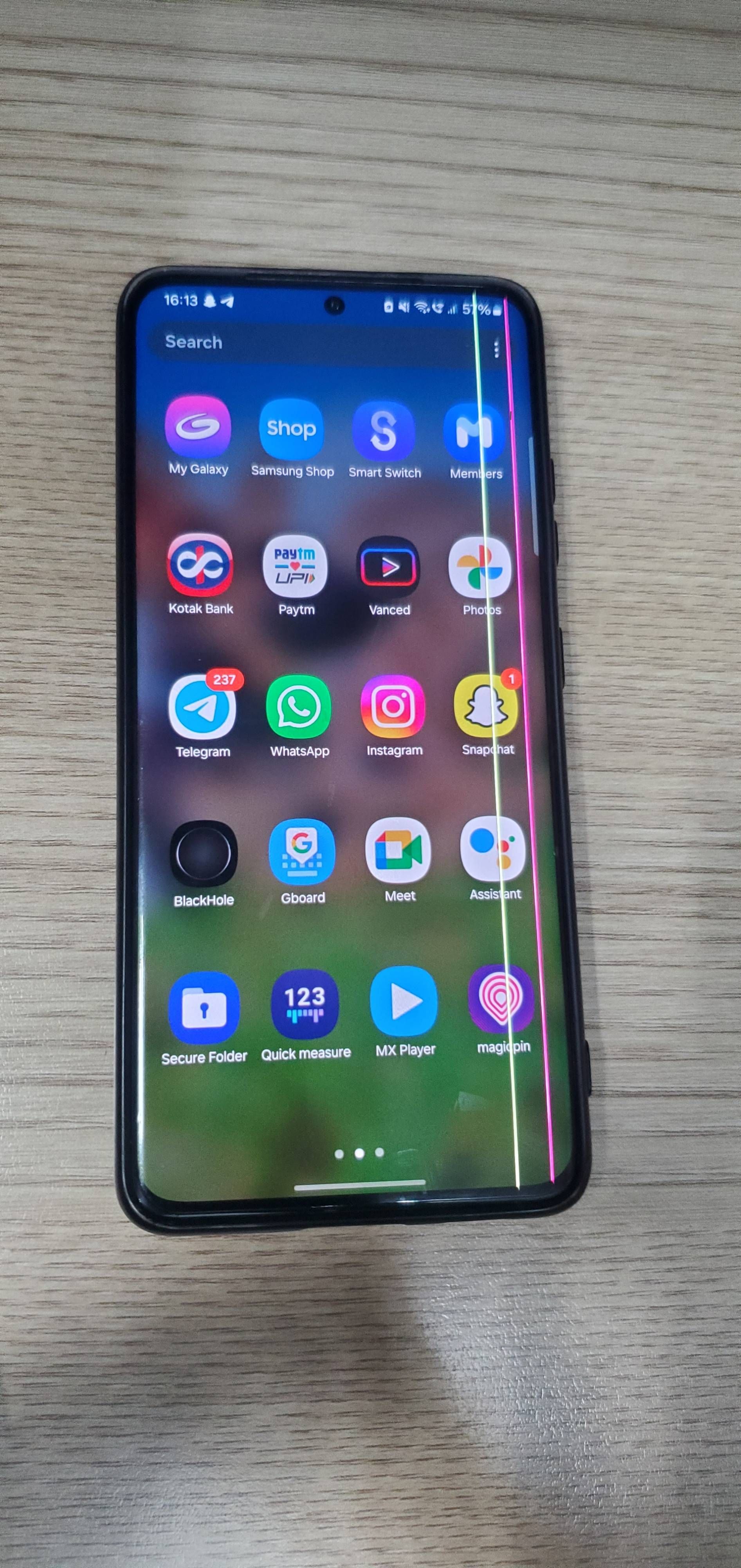 Green line issue - Samsung Members