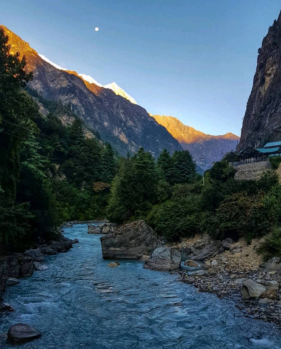 Chame, Manang, Nepal - Samsung Members