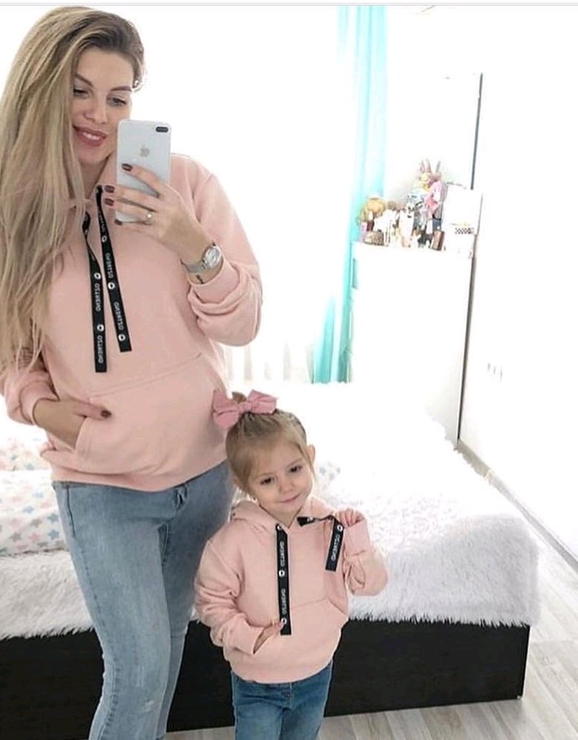 Best twinning be our moms😍 ️ - Samsung Members