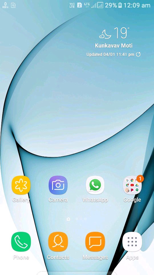 why yellow spot in right side on screen in my j7 - Samsung Members